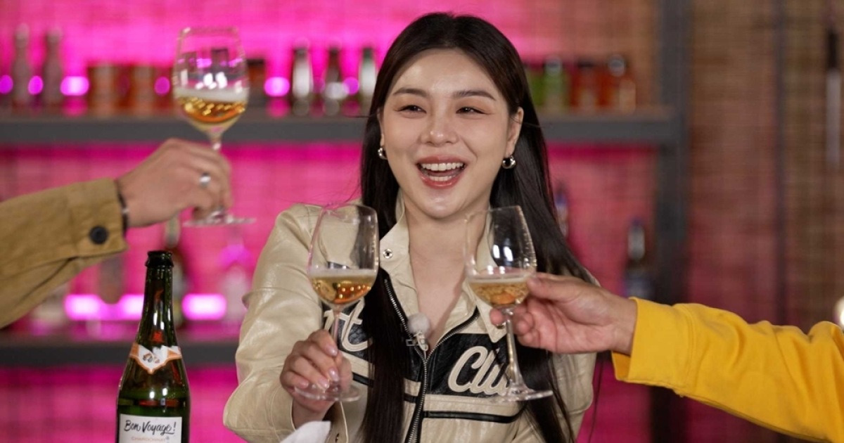 결혼 앞둔 에일리, 'BYOB' 출격…러브스토리 최초 공개