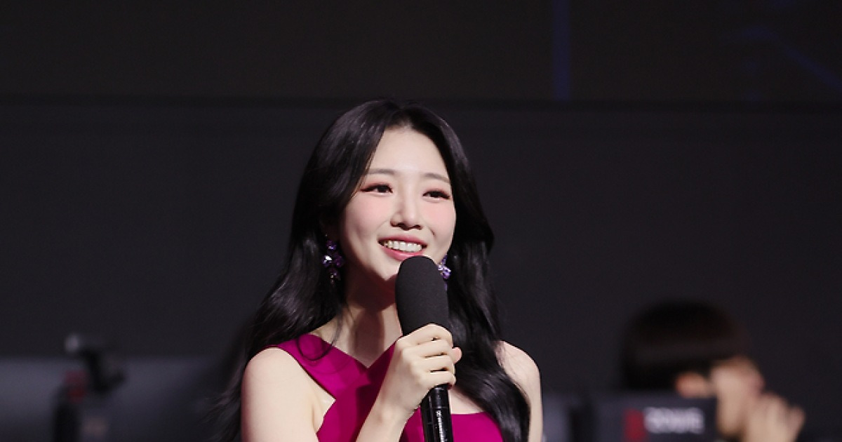 [포토] 이현경 아나운서 미소로 시작한 PWS GF