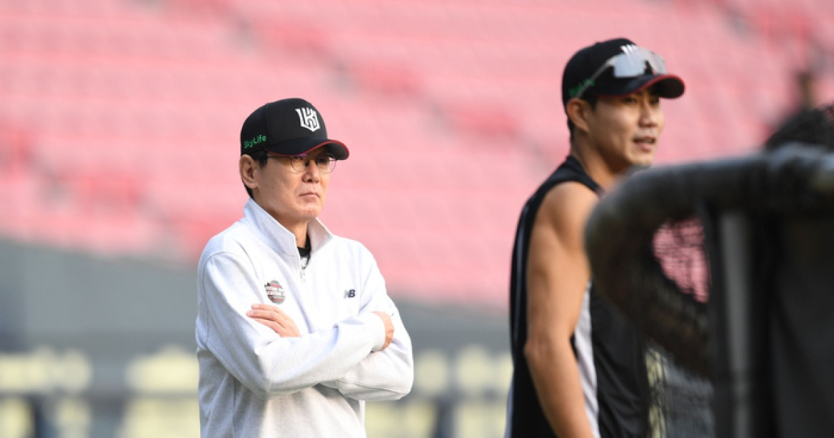 “벤자민도 대기···오늘이 진짜 마지막 승부” KT 이강철 감독 대구행 응시 [준PO5]