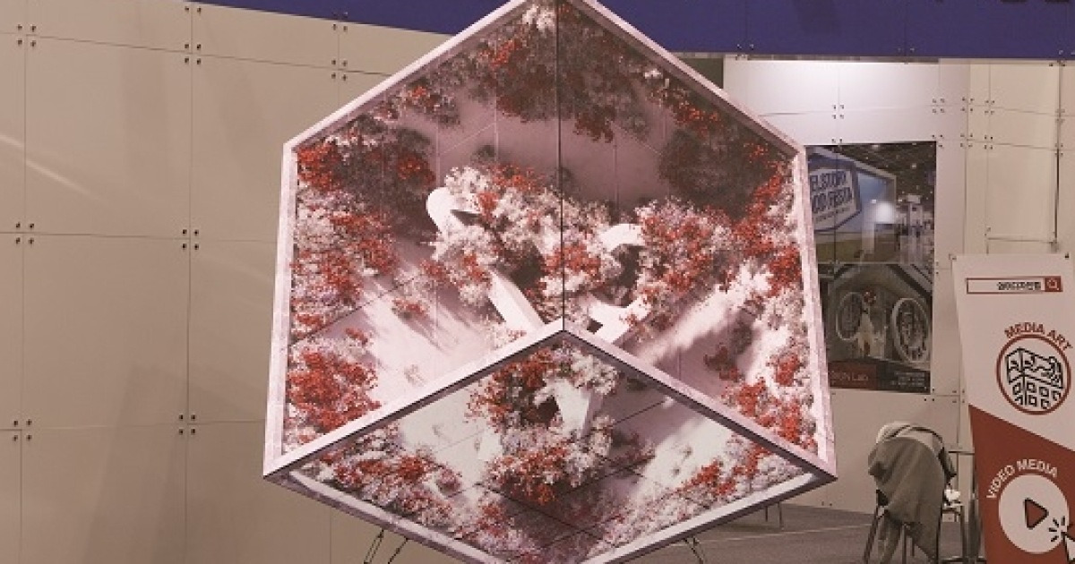 [미리보는 ITCE 2024]와이디자인랩, 큐브 및 모듈형 LED 디스플레이 기반 아나몰픽 실감미디어 콘텐츠