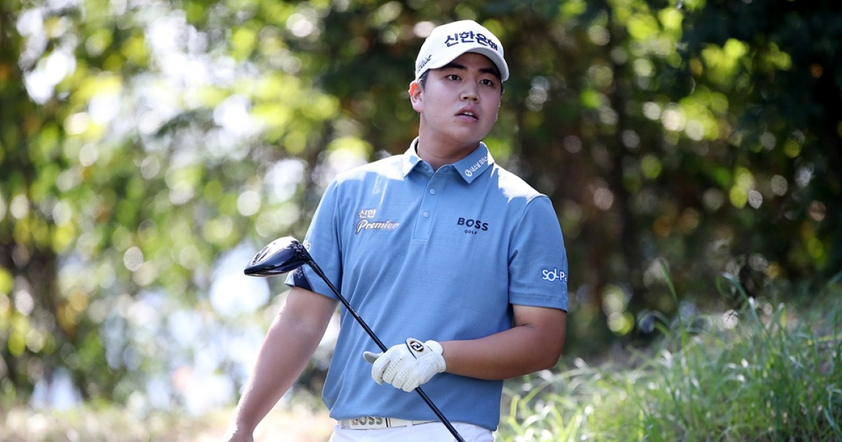 공동 선두만 5명…KPGA 부산 오픈 3라운드서 대혼전