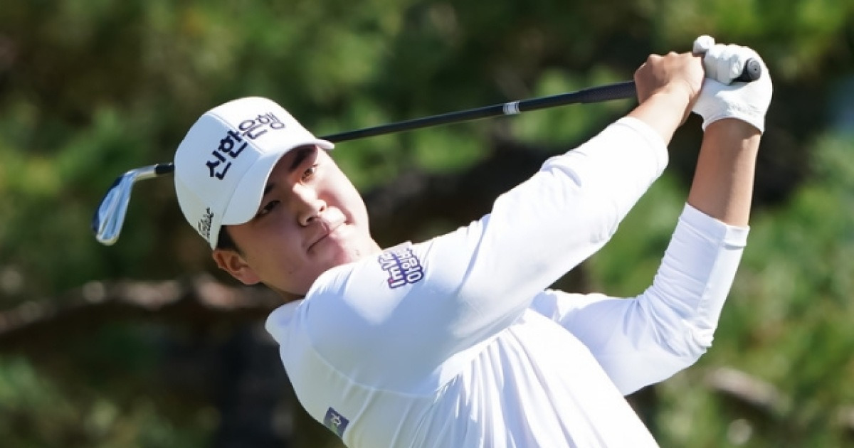 'KPGA 역대 최초 10억원 돌파'..밟는 길을 역사로 만드는 장유빈, 백송홀딩스-아시아드CC 부산오픈 우승