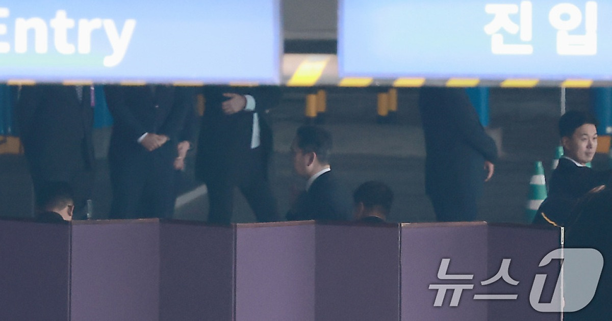 이재용 회장, 최태원 회장 차녀 민정 씨 결혼식 참석