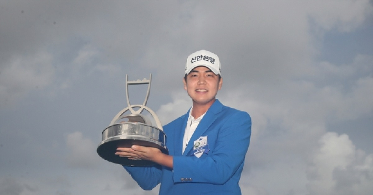 KPGA 장유빈 10억 돌파