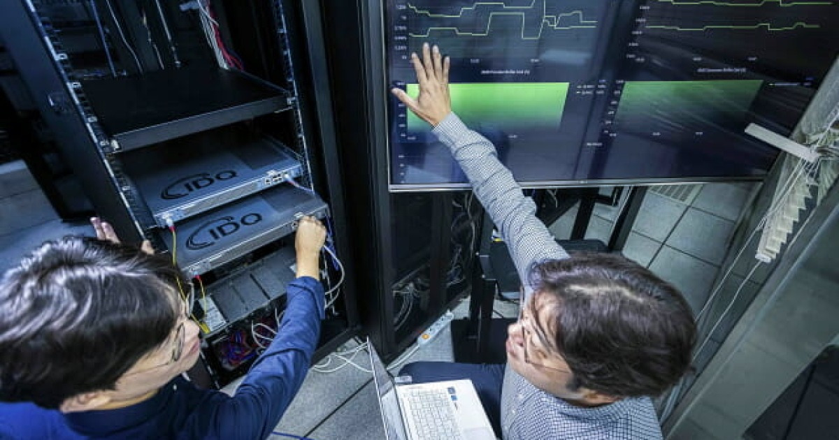 SKT, IDQ QKD 장비에 PQC 기술 얹었다