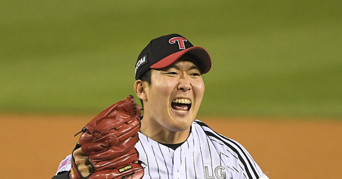 “자신감 있게 던지지 않을까” 2차전 선발 중책 맡게 된 손주영, 호투로 LG에 PO 첫 승 안길까 [MK PO2]