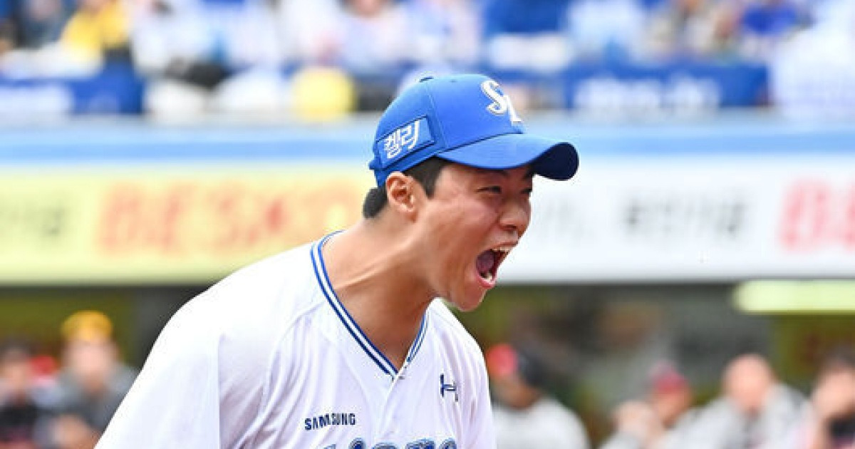 155km, 소름 돋는 3구삼진...불펜에서 멱살 잡혀 나온 투수, '웃음과 전율' 선사 [PO]