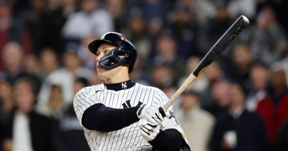 저지 드디어 터졌다! PS 첫 홈런 쾅!…양키스, CLE 제압하며 ALCS 2연승→WS가 보인다