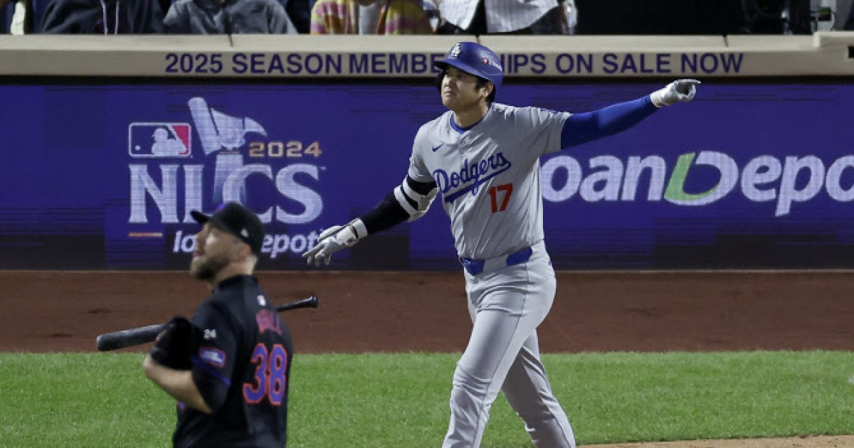 찬스에 더 강한 '가을 오타니', 쐐기 3점포로 다저스 대승 견인...NLCS 2승 1패