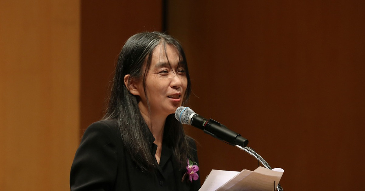 Han Kang says she wants to 'meet readers through writing'