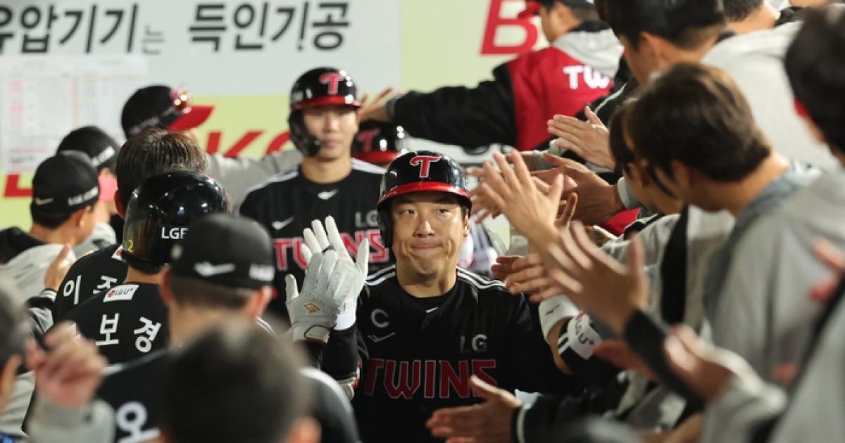 ‘PS 100경기’ 앞둔 LG 김현수 “오늘은 당할 때 당하더라도 본격적으로 해보겠다”[PO3]