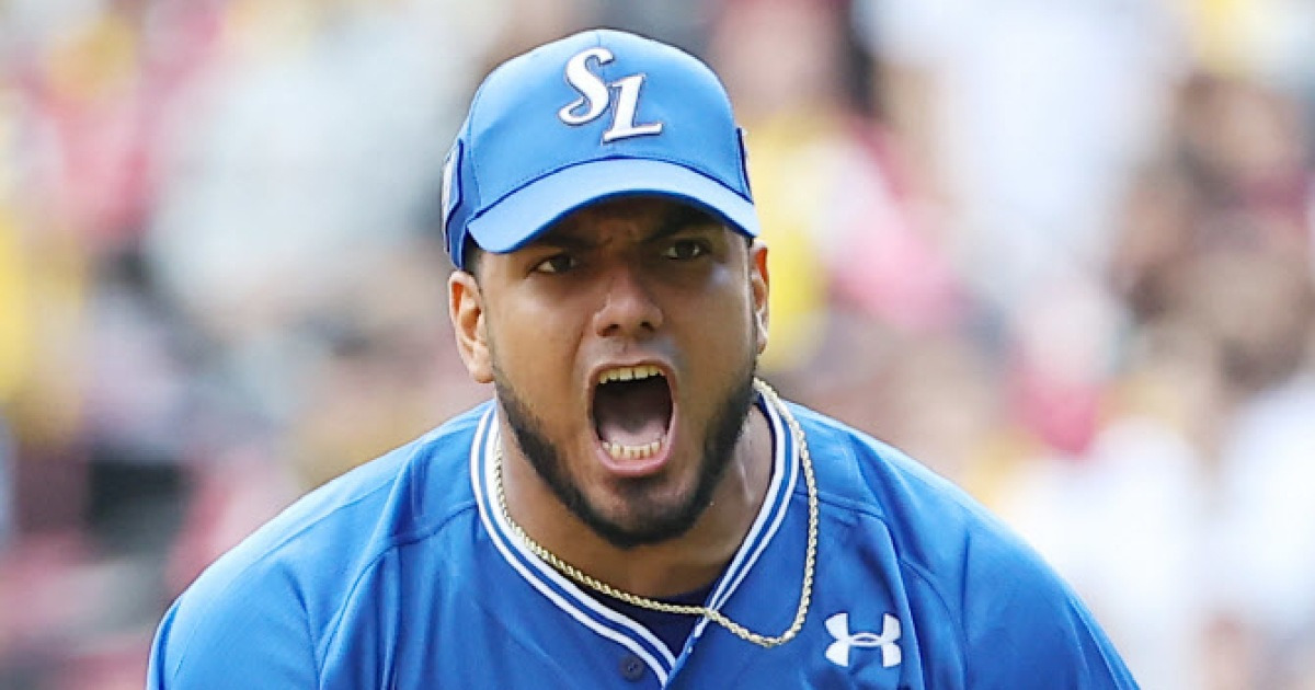 '가을에이스' 거듭난 'PO MVP' 레예스 "강민호 덕분에 호투"