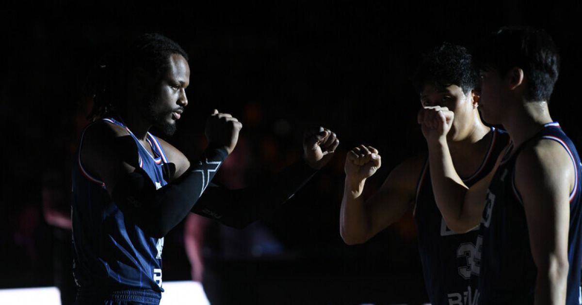 [프로농구] KCC-KT 공식 개막전 화보 (KCC 77-72 승)