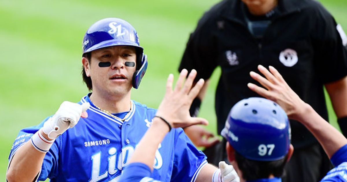 내 손으로 KS 간다! 강민호, 선제 솔로홈런 폭발!! 잠실 16이닝 침묵도 깼다 [MK PO4]