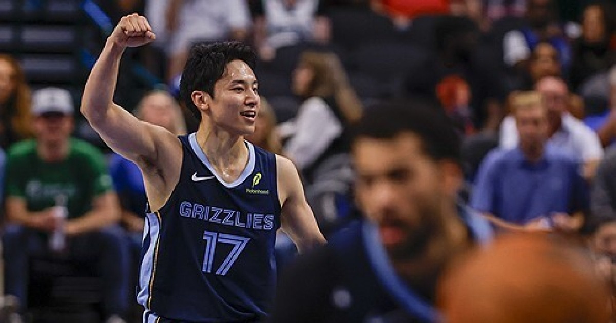 [NBA] ‘현실판 송태섭’ 172cm 가드 카와무라, 프리시즌 활약 바탕으로 멤피스와 투웨이 계약