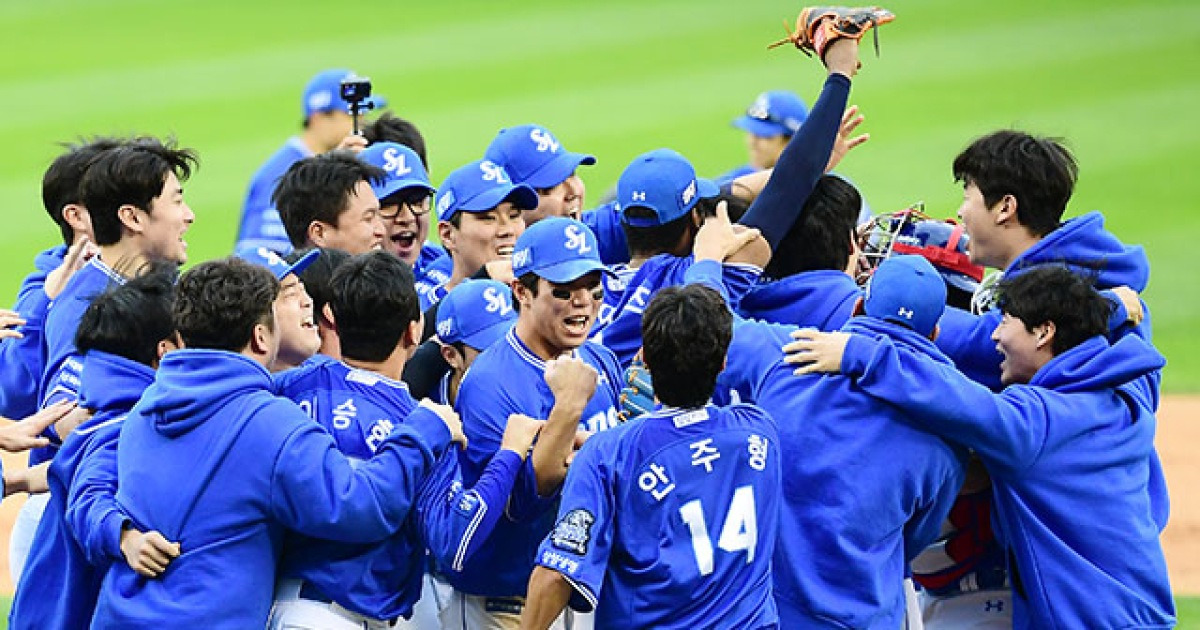 ML 출신 1선발→427SV 끝판왕→38억 베테랑→ERA 1.88 필승조 다 빠졌는데…삼성은 어떻게 9년 만에 한국시리즈에 갔나