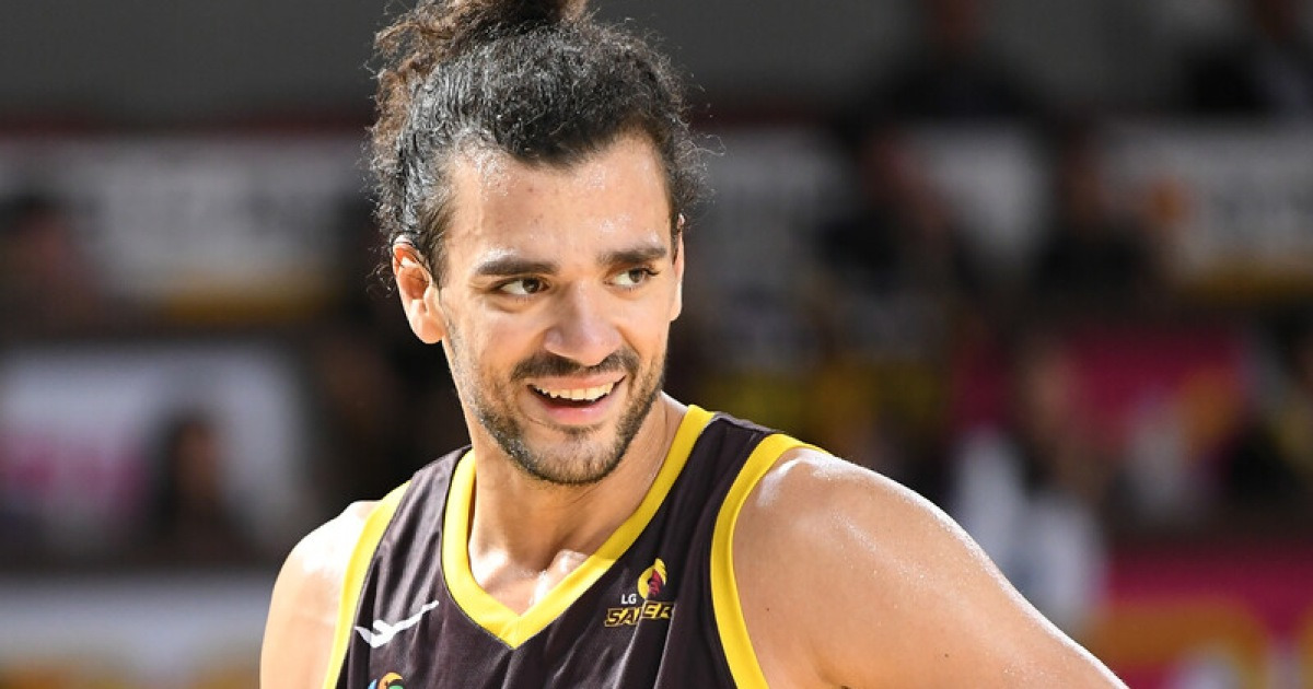 [게임 리포트] 'KBL 4년 차' LG 아셈 마레이, 여전히 강력하다