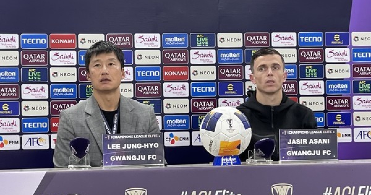 'ACLE 3연승에도 채찍' 이정효 감독 "우리 축구를 하자고, 제발 부탁한다고 외쳤다"