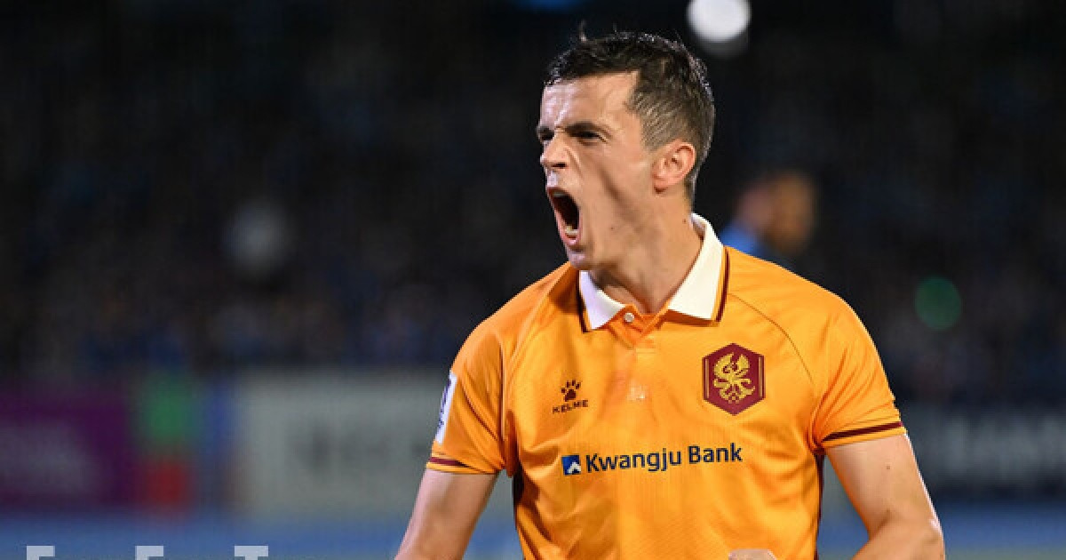 [acle.review] '아사니 멀티골' 광주, 용인 홈에서 조호르에 3-1 승리...우중혈투 속 ACLE 3연승!