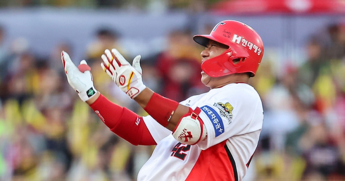 KIA, 이틀 만에 재개된 1차전서 삼성에 5-1 역전승…72.5% 잡았다[KS1]