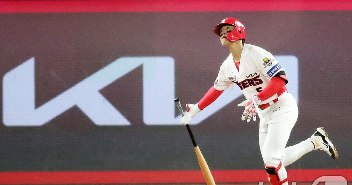KIA 김도영, '통합 MVP' 향한 첫발…결승타에 홈런포까지[KS2]