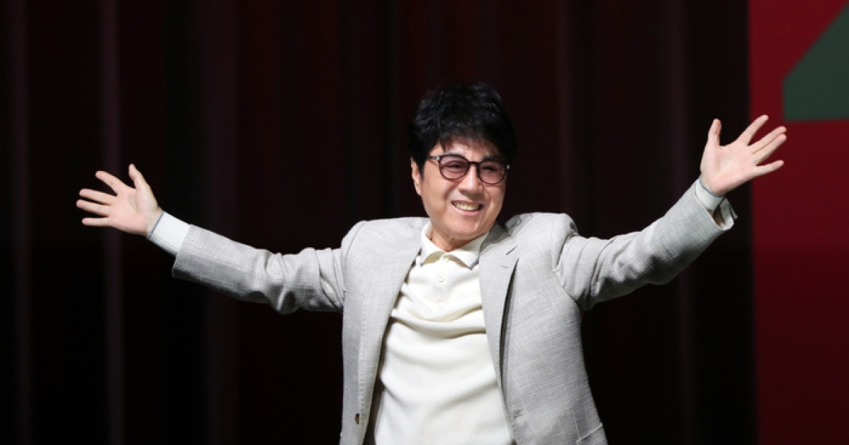 Cho Yong-pil comes back with his 20th album for the first time in 11 years