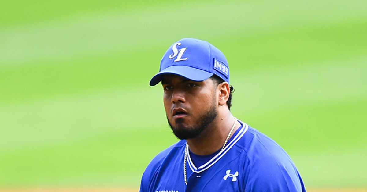 'PO MVP' 레예스, KS서도 107구 역투…벼랑 끝 삼성 구했다