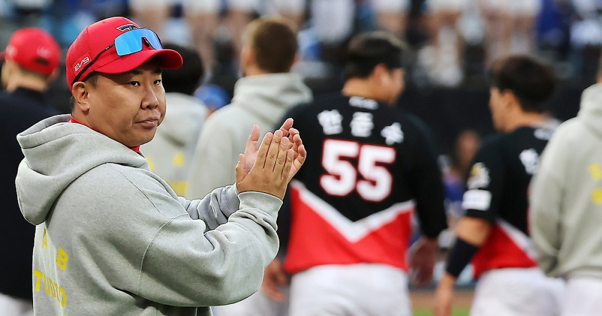 'V12까지 1승'…들뜨지 않은 KIA 이범호 "냉정하게 5차전 준비"[KS4]