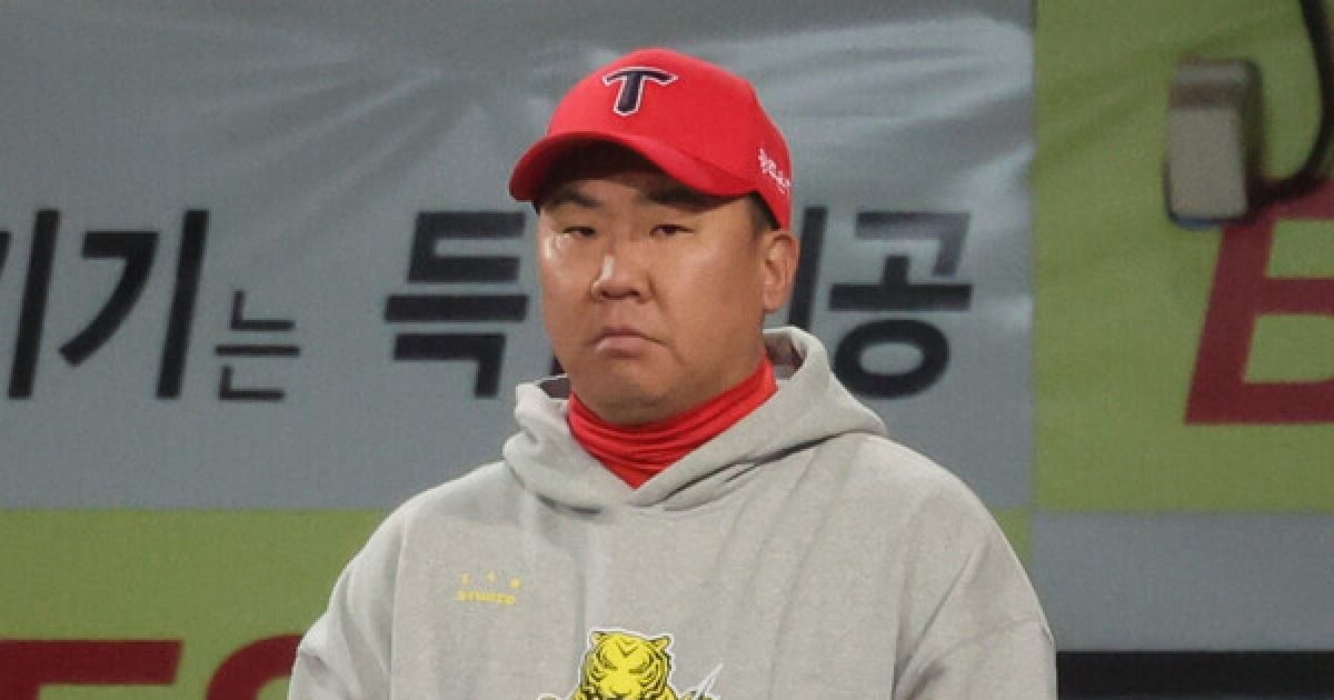 [KS4 현장] KIA 이범호 감독 "최형우 허리가 안 좋아 선발 제외…대타도 미지수"