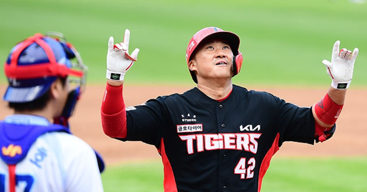 ‘V12 구부능선 넘었다!’ KIA, ‘김태군 만루포+네일 위력투’ 앞세워 삼성 완파…KS 3승 1패 [MK KS4]
