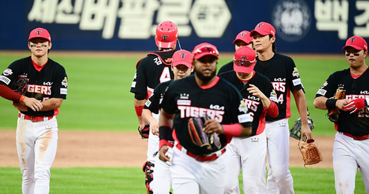 승리 거둔 KIA ‘KS 우승까지 단 1승만’ [MK포토]