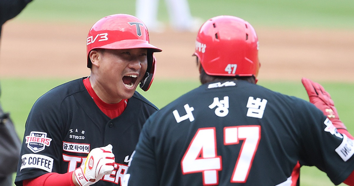 '광주서 샴페인 터뜨린다‘ KIA 김태군 만루포 쾅! KS4 삼성 초전박살…시리즈 전적 3승 1패