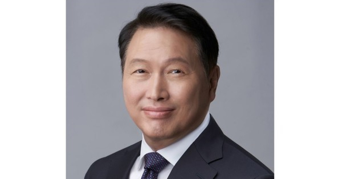 SK chief assumes leadership of APEC CEO Summit