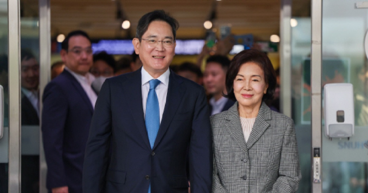 삼성전자·SK하이닉스 코스피 시총 비중 격차 13년 만에 최소 폭