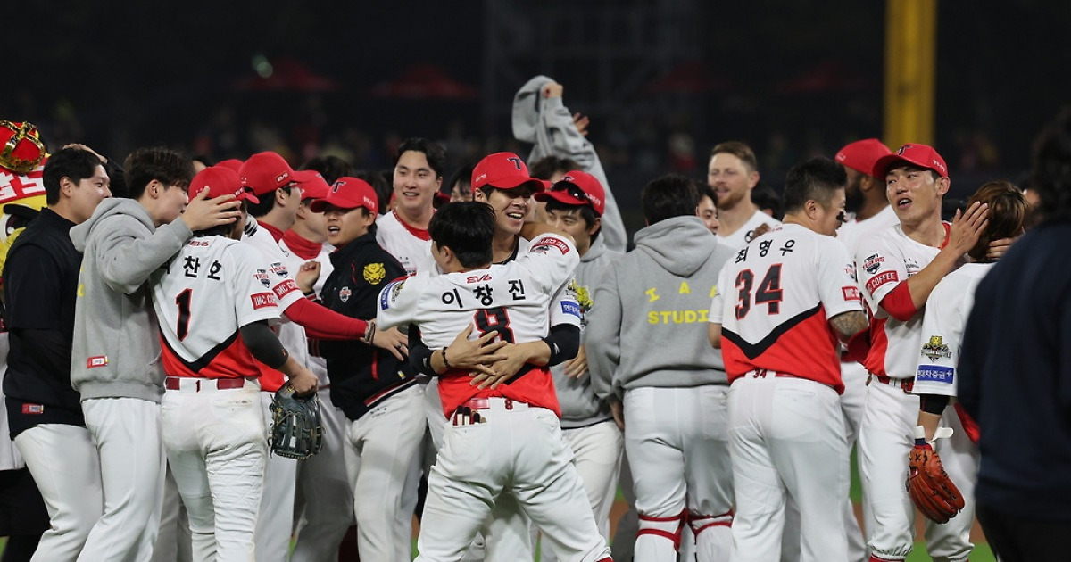 'KS 불패' 신화는 계속…여전히 강한 호랑이, '완벽 V12'[KIA 우승]