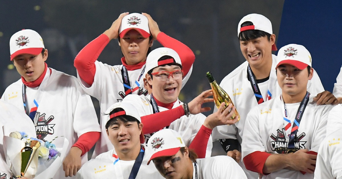 [포토] KS MVP 김선빈 '발표 기다리며'