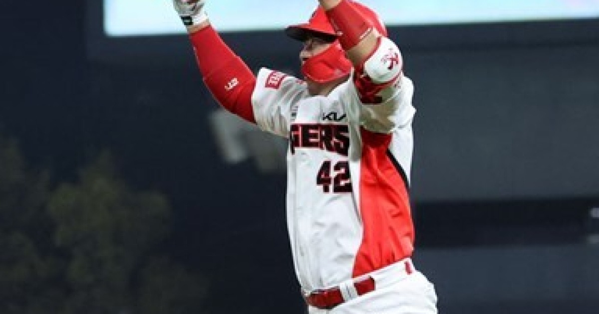 [KS5] '오메,우승!' KIA ,감격의 V12 '헹가래'...삼성전 4승1패