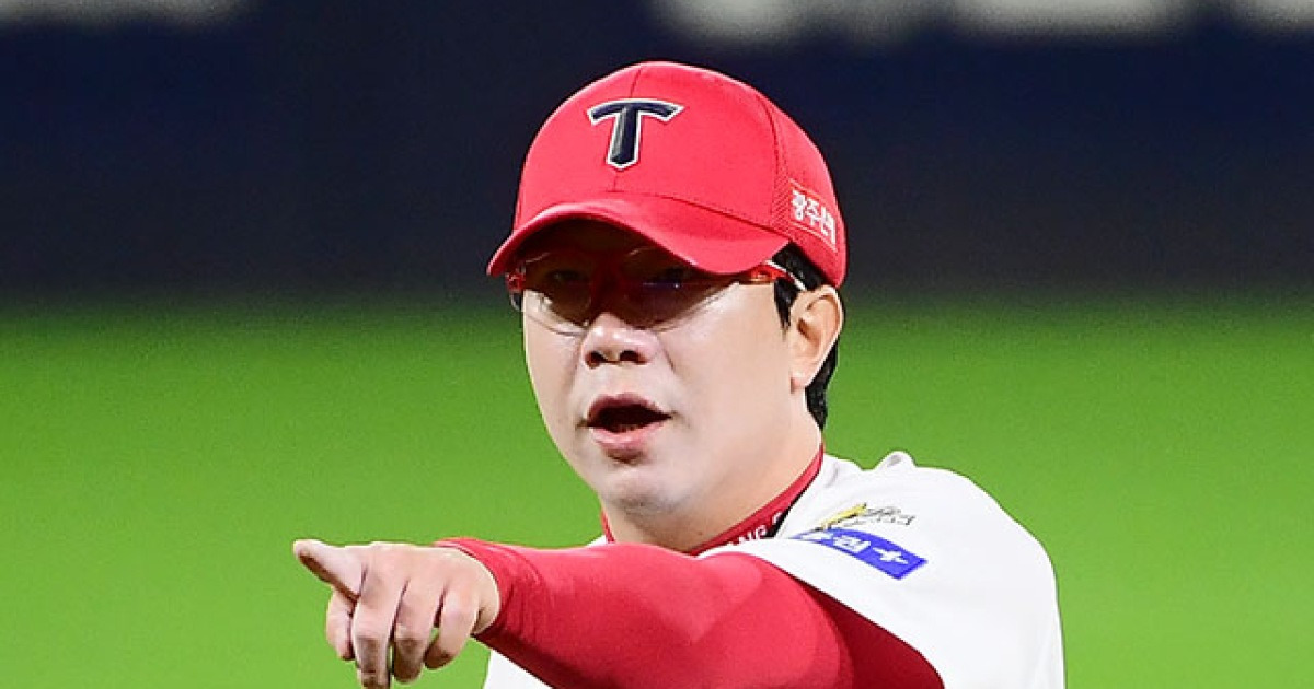 2009년·2017년 이어 2024년에도?…KIA KS 우승 순간 늘 함께했던 대투수, 이번에도 정상 등극 앞장설까 [KS5]