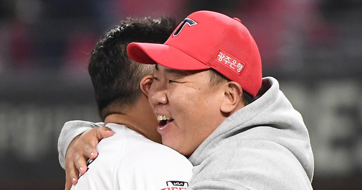 "형 같은 선배 되고 싶다" 해결사에게 이런 면이…V12 직후 꺼낸 진심[KIA V12]