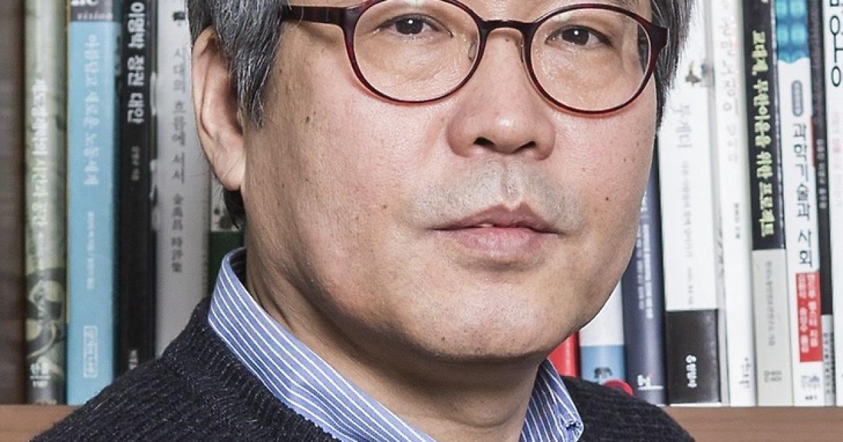 “훈장? 자네나 가지게”… 尹정부 훈장 거부한 국립대 교수