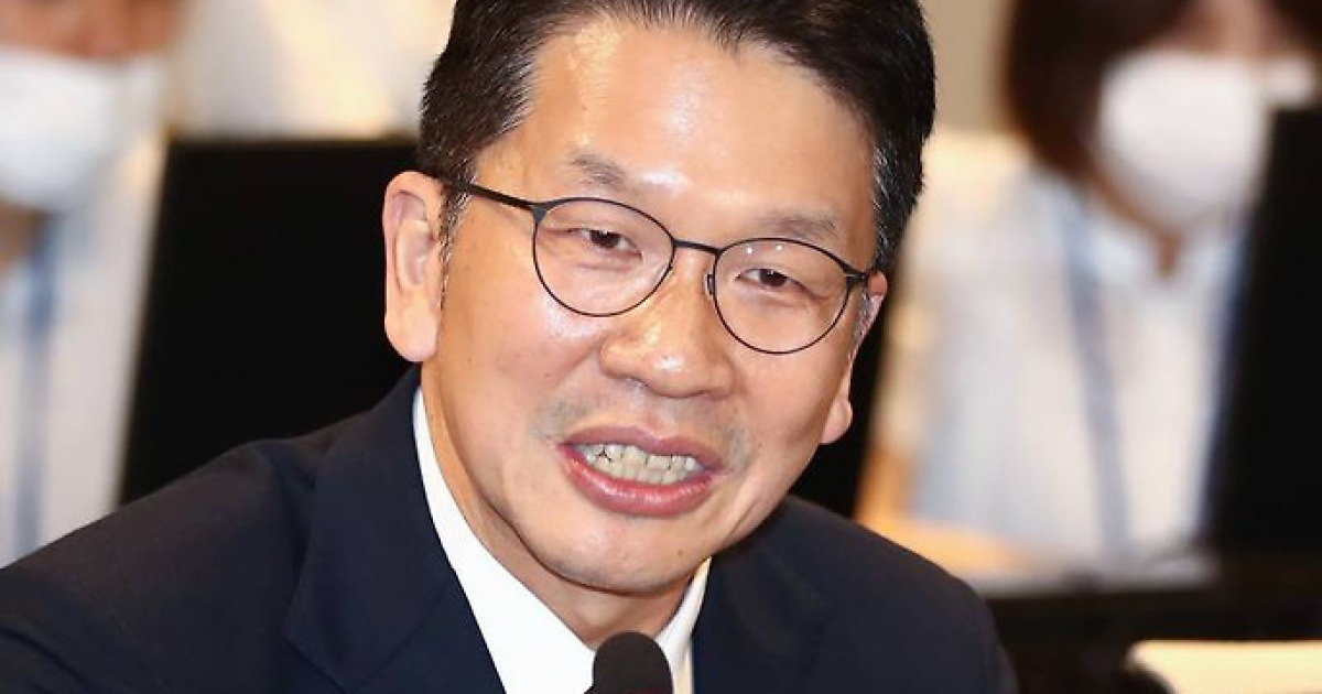 SK CEO 세미나 개최, 추가적인 합병안 나오나