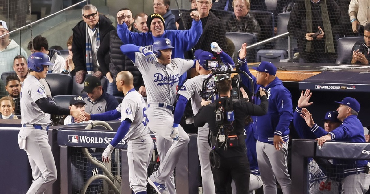 '부상 투혼' 오타니, 축배만 남았다!…다저스, 양키스 원정 4-2 승리→WS 우승 '1승' 남았다