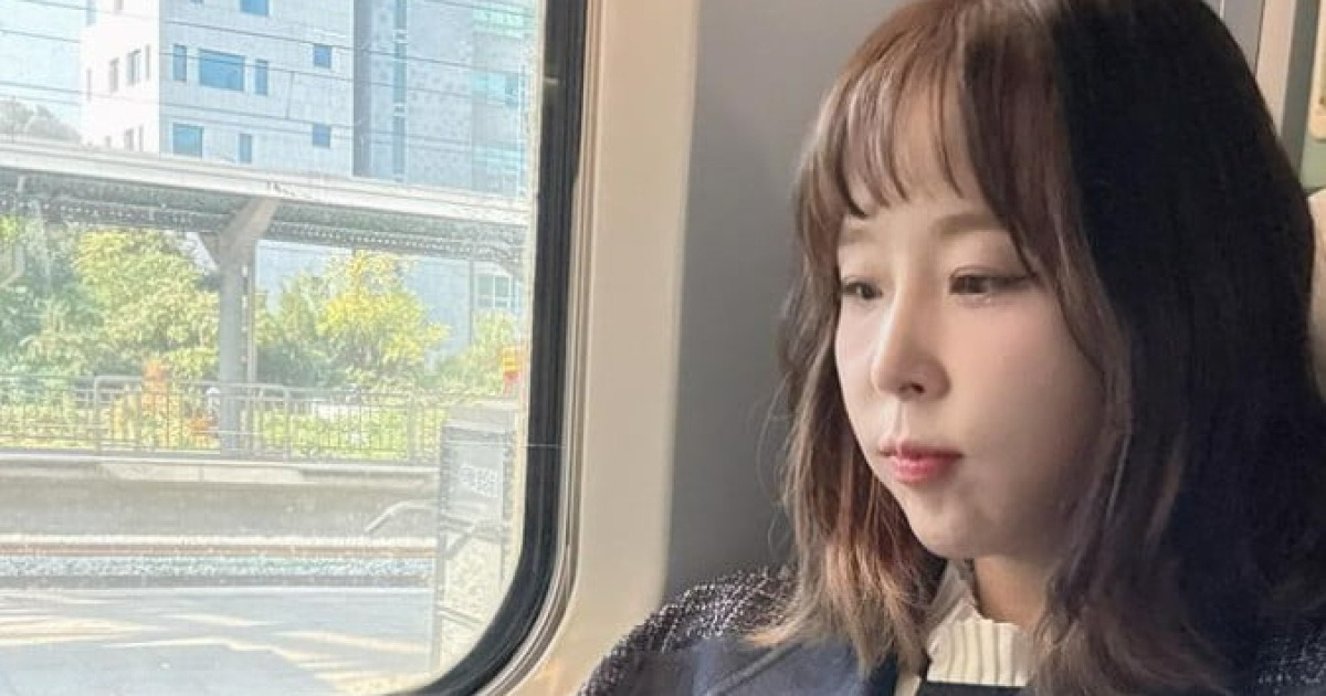 신지, 11kg 감량하더니 다람쥐 변신…이렇게 귀여운 '42세'가 어딨어