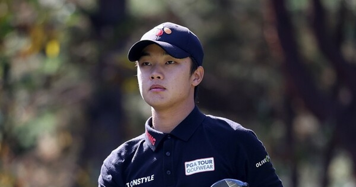 '신인왕 경쟁 안 끝났다!' 송민혁, 11언더파로 1R 단독 선두 [KPGA 동아회원권그룹오픈]
