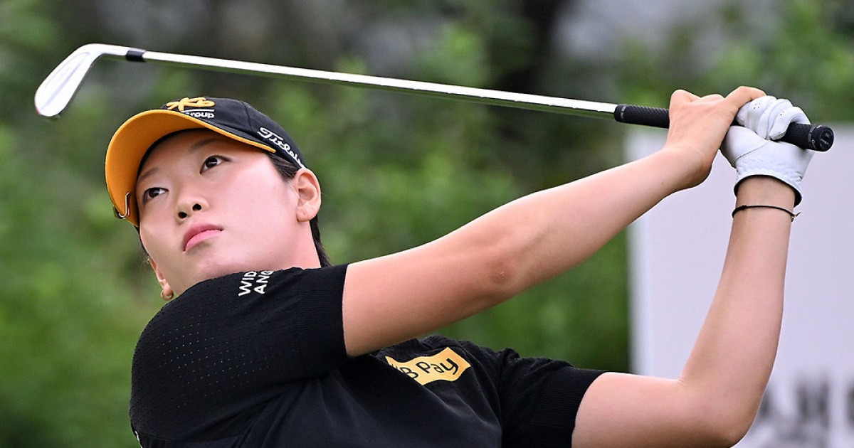 김수지-방신실, KLPGA 투어 S-OIL 챔피언십 1R 공동 선두