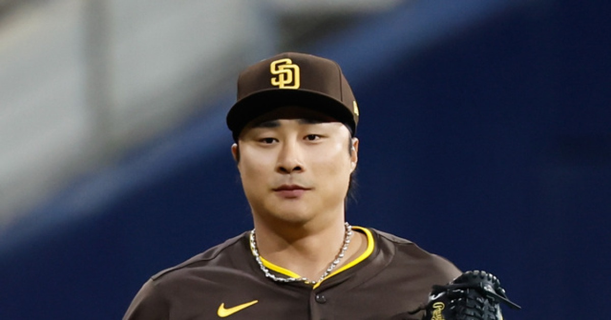 김하성, MLB FA 시장 나왔다…대형 계약 맺을까