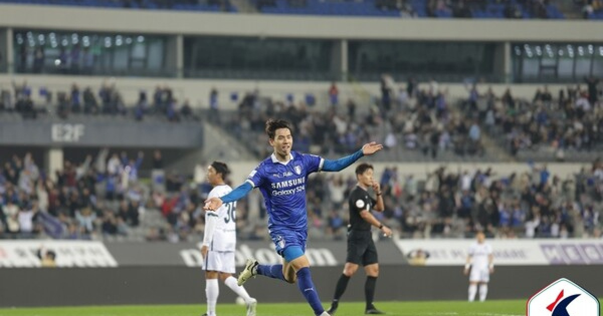 [k2.live] PO 불씨 살린 '역전골' 조윤성, "끝까지 응원해 준 수원 팬들...덕분에 버틸 수 있었다"