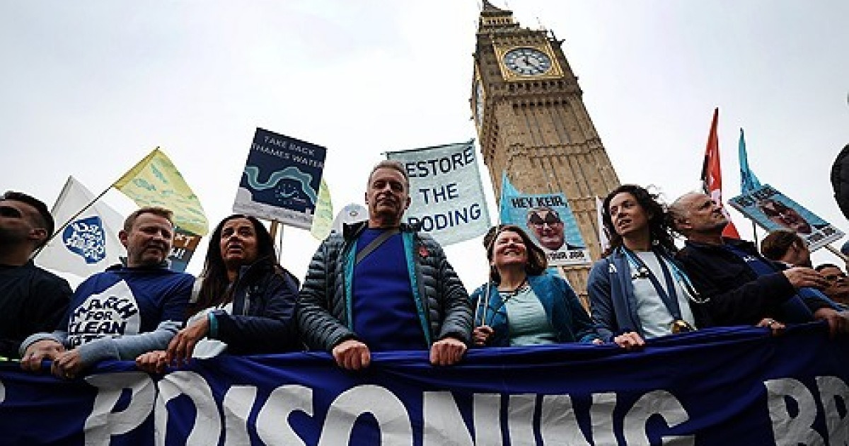 BRITAIN CLEAN WATER PROTEST