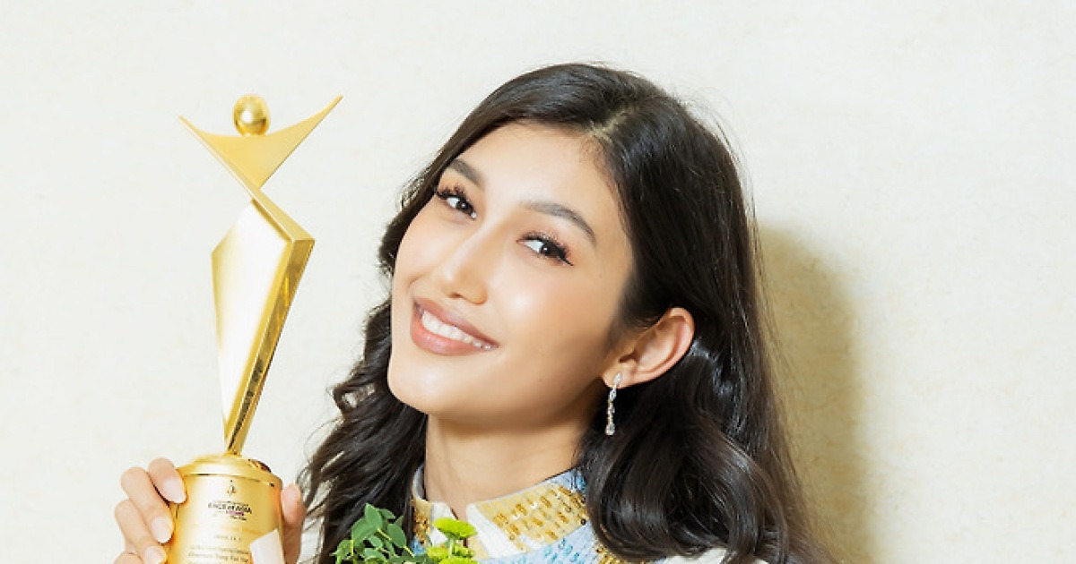 모델 사라(SARA) 'FACE OF AISA GRAND PRIZE AWARDS 수상자의 화사한 미소' [포토]