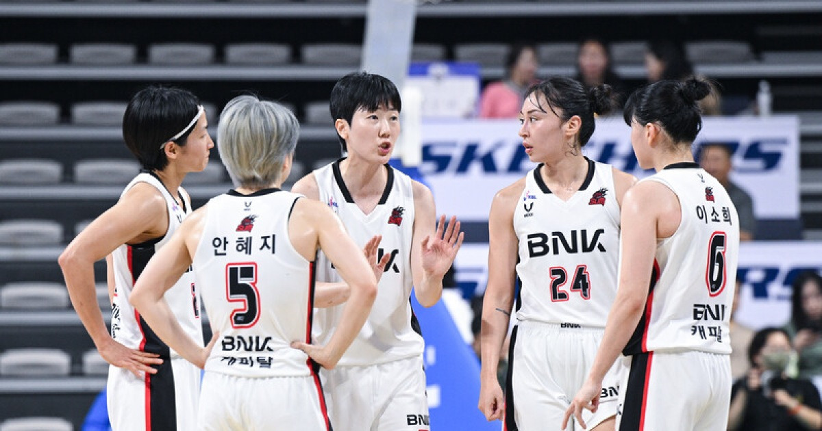 [BK 프리뷰] '2승 무패' BNK와 KB, 한 팀은 부산에서 시즌 첫 패 떠안는다